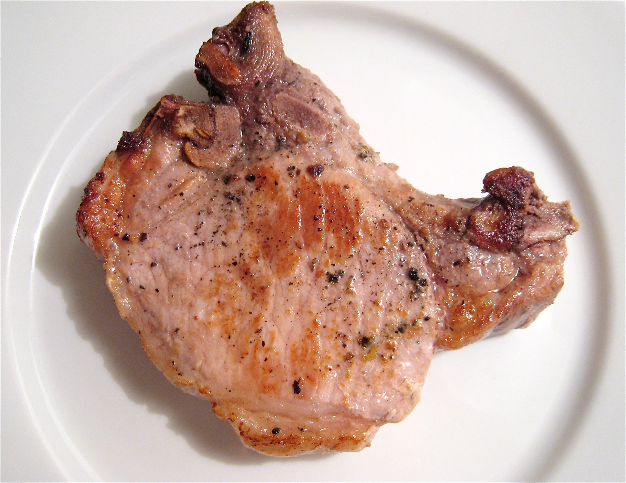 Juicy Skillet Pork Chops – coolcookstyle